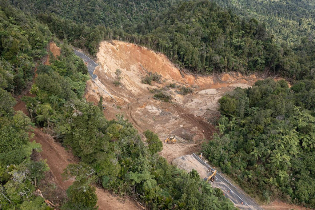 SH25, 25A repairs ongoing – The Valley Profile