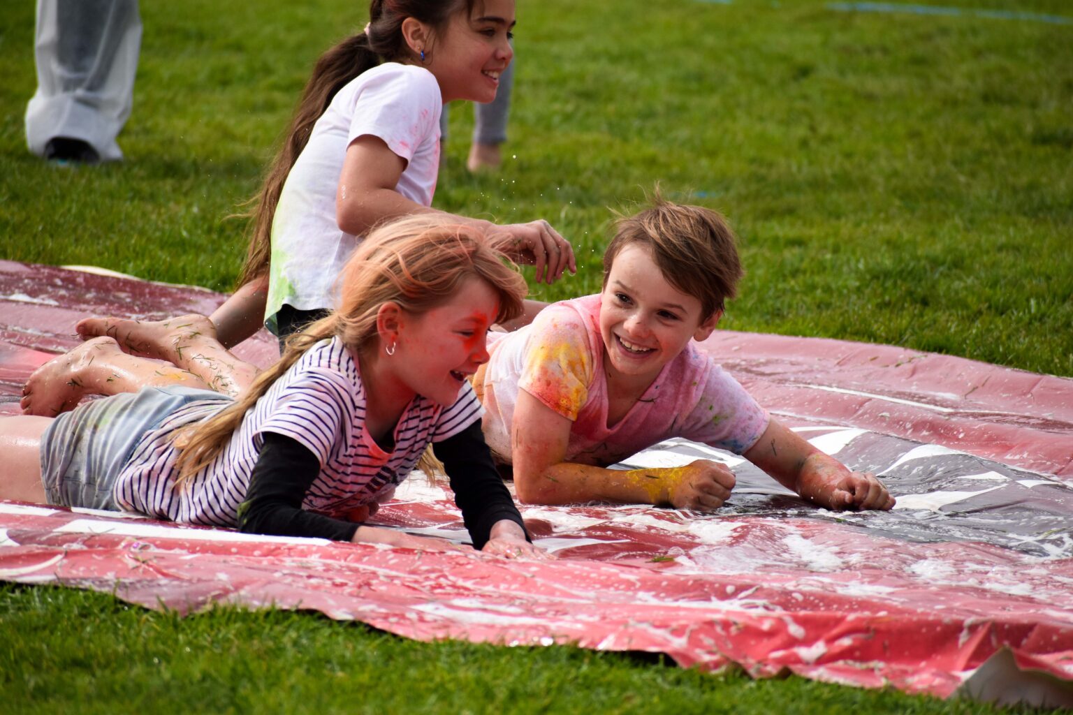 Hue-mungous hi-jinks – The Valley Profile