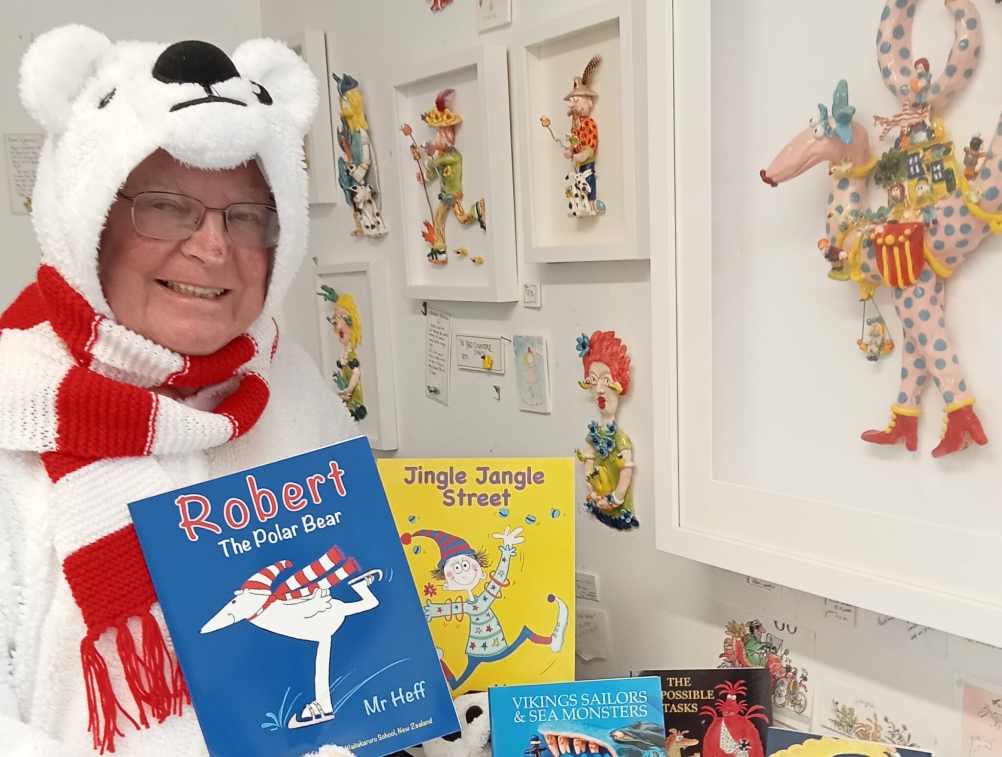 Mr Heff’s ‘imagination boosters’ on display at Thames Art Gallery – The ...