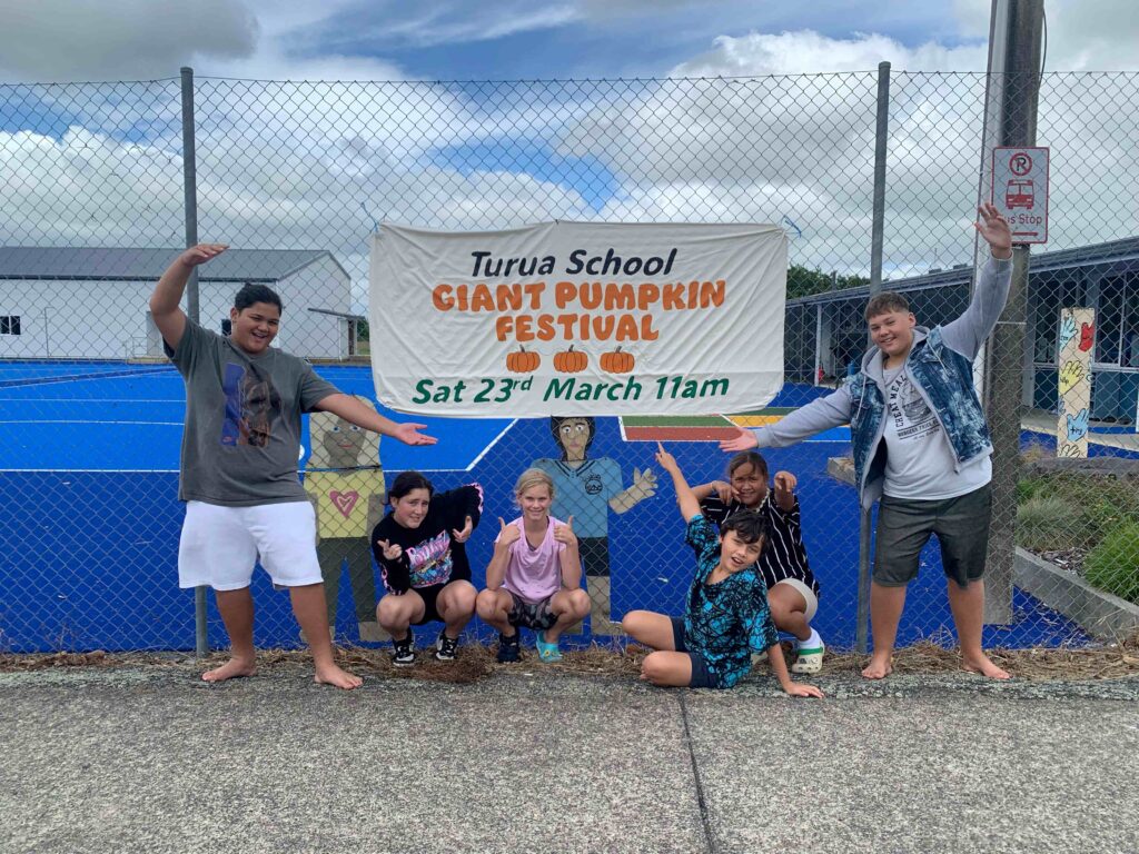 School pumpkin patch thefts threaten festival – The Valley Profile