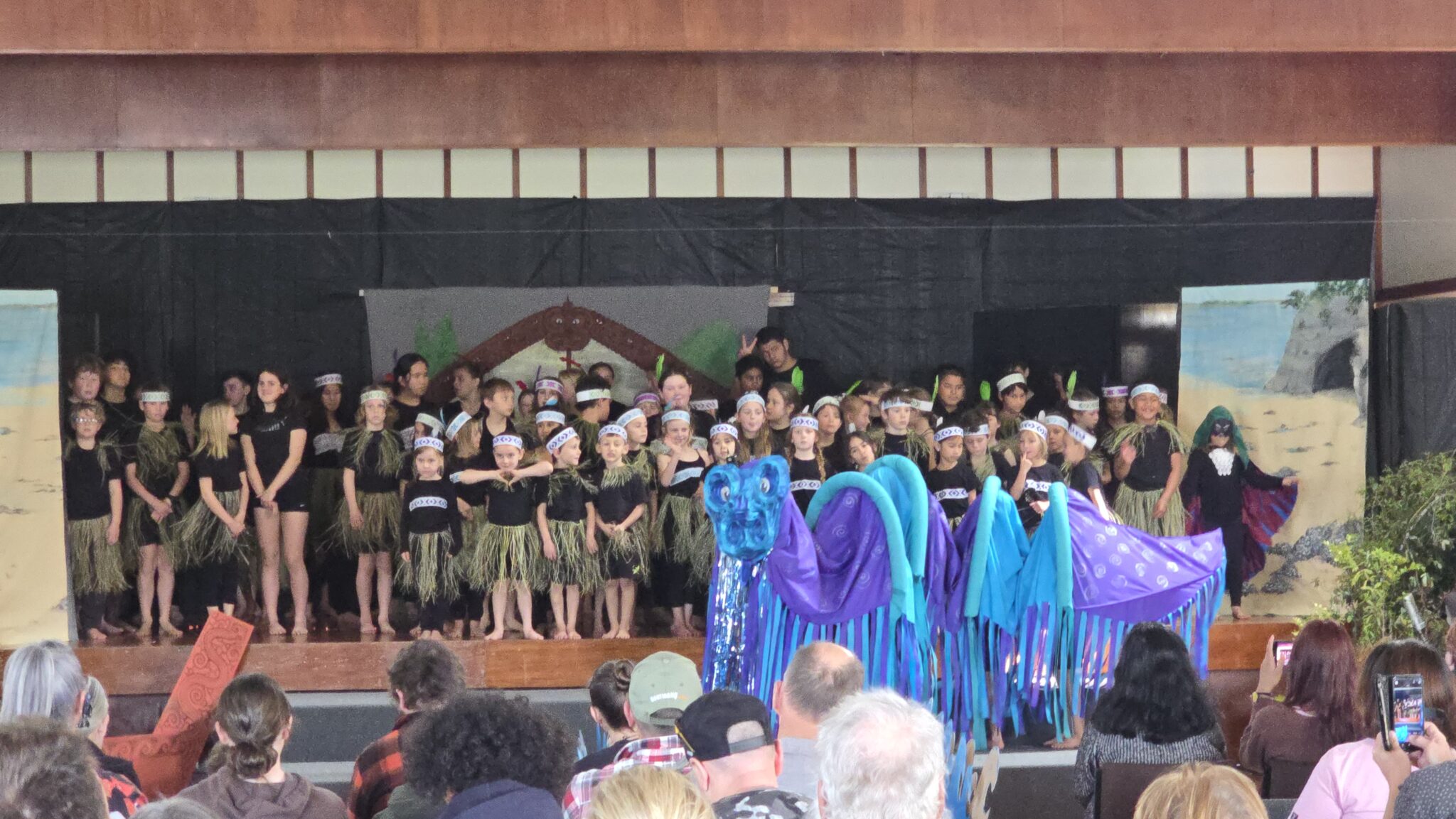 Waitakaruru kids perform Ureia – The Valley Profile