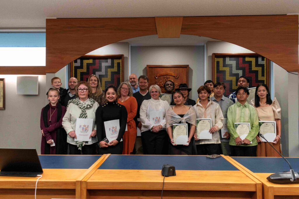 Hauraki welcomes new citizens – The Valley Profile